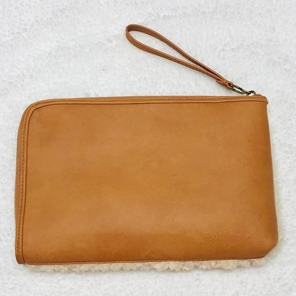 Universal Thread | Bags | Zip Pouch Nwot | Poshmark